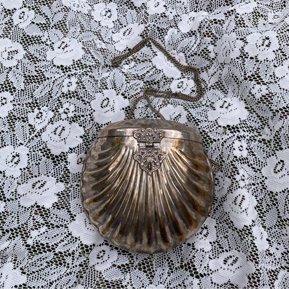 Vintage | Bags | Vintage Art Deco Silver Antique Clam Shell Purse Chain ...